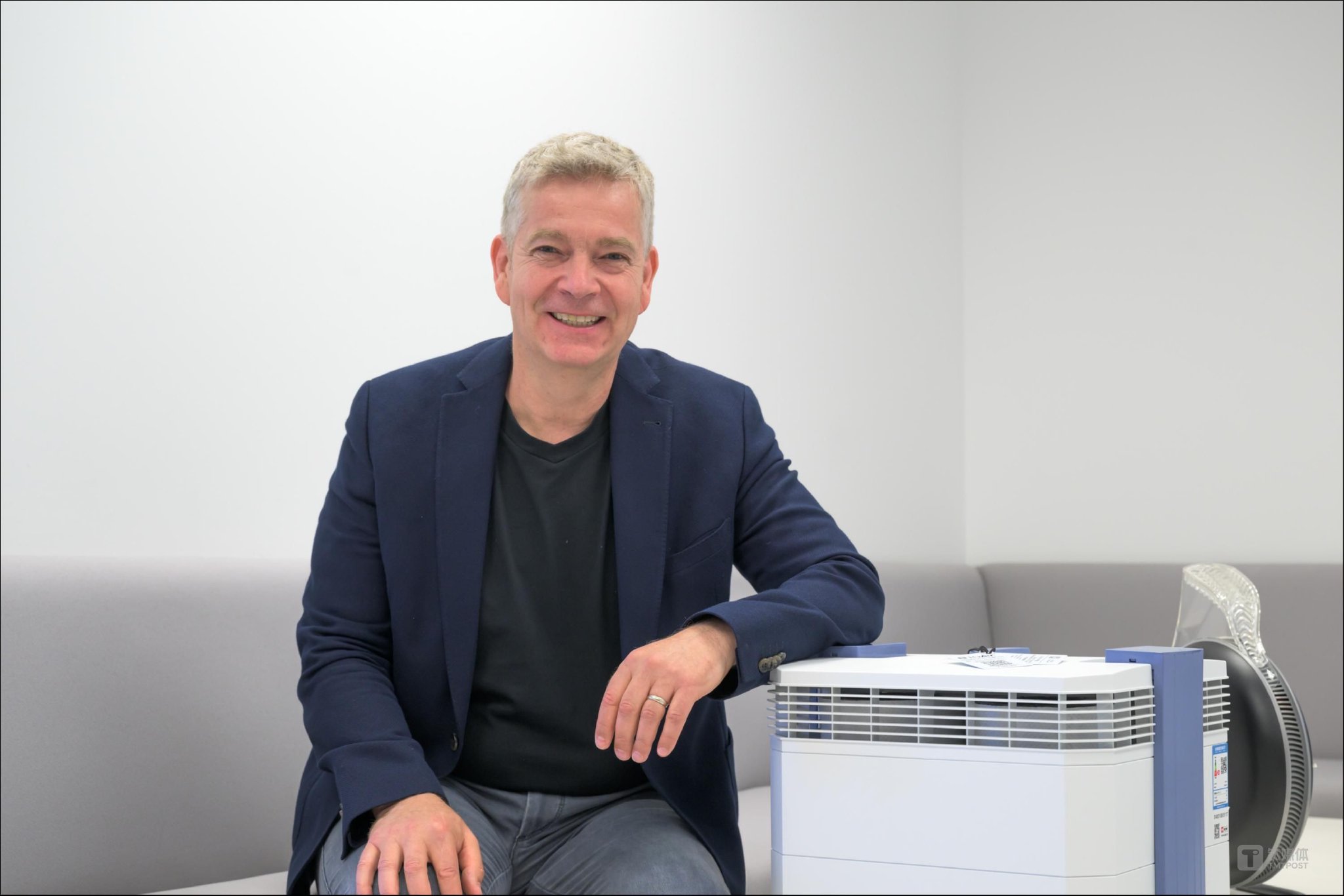 独家对话IQAir CEO Frank：空气净化器的存在价值与“戒烟”一样__财经头条