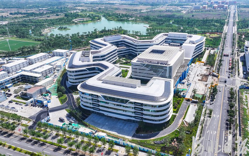 在雄安新区标志性项目建设现场，聆听未来之城拔节生长的声音|雄安|产业园_新浪新闻