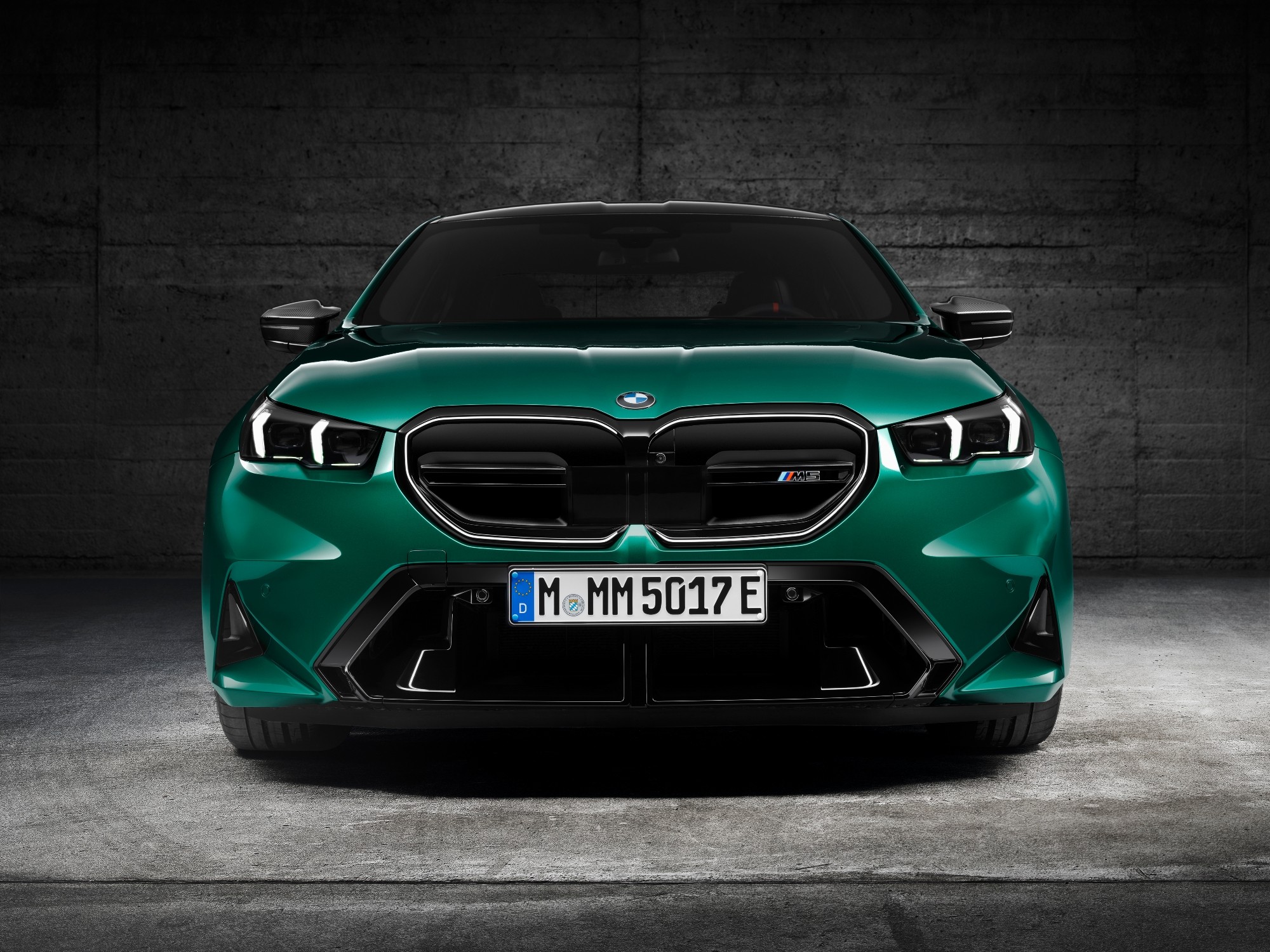 全新BMW M5全球首发 将于下半年在国内上市-新浪汽车