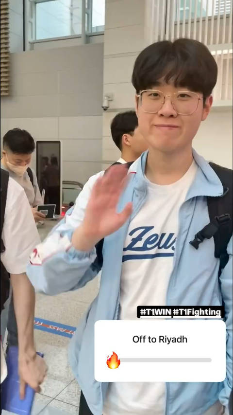 T1官方晒出选手视频：飞往沙特首都利雅得|T1|英雄联盟|电竞_新浪新闻