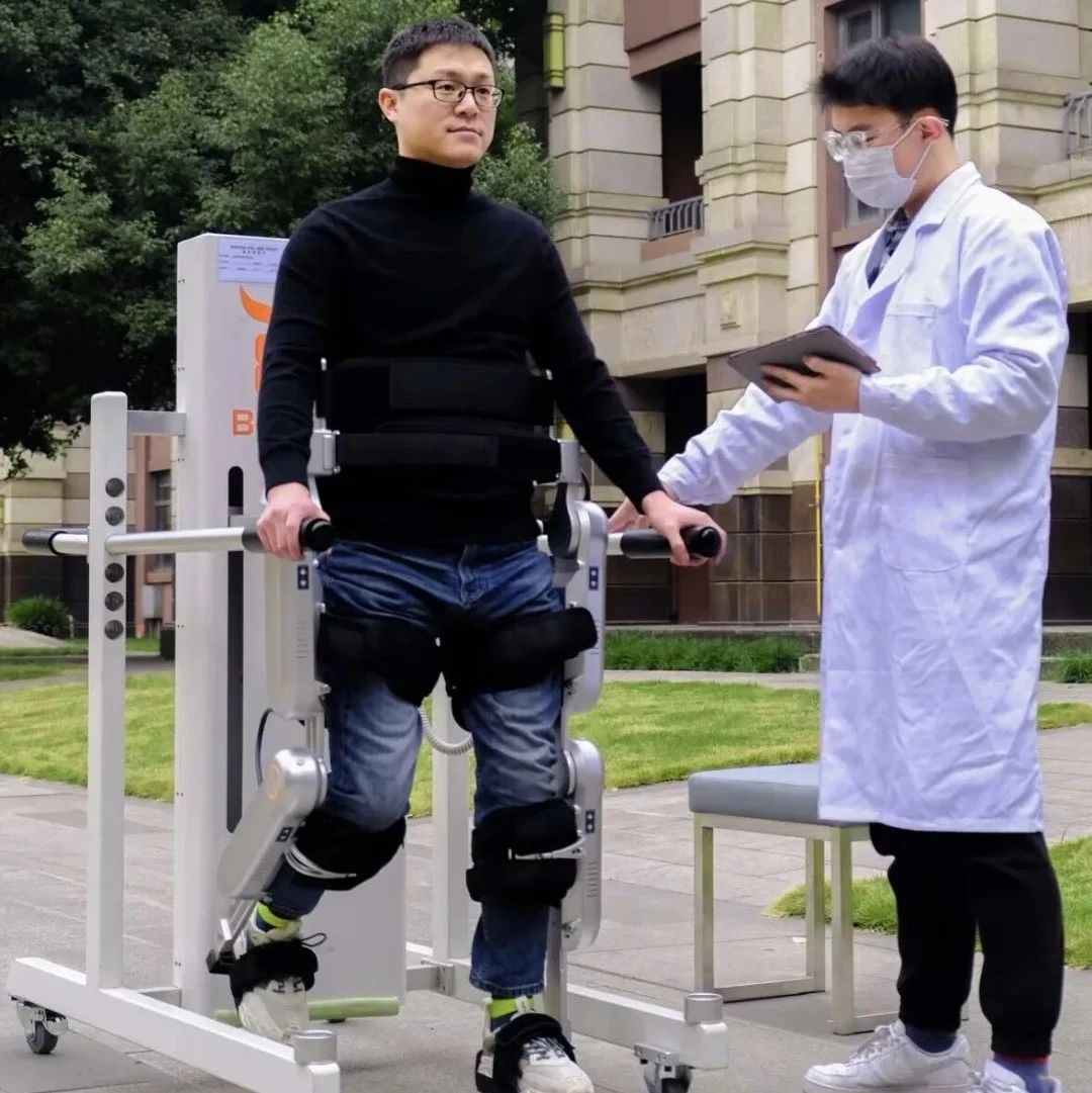 财侦社 | 布法罗：专注外骨骼机器人，辅助有步态功能障碍的人群实现站立和行走|机器人_新浪新闻