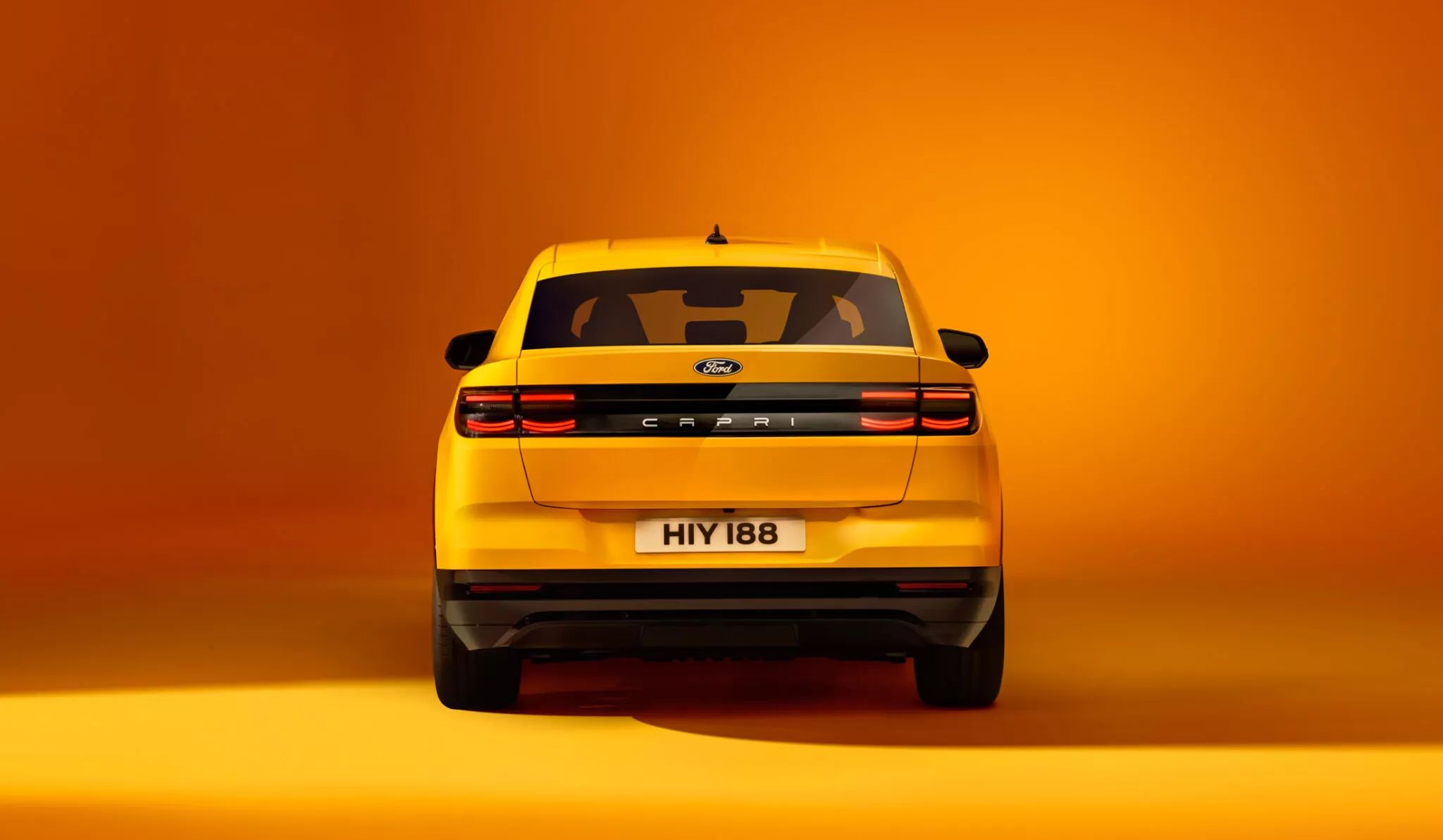 全新福特Capri官图公布 定位纯电动轿跑SUV-新浪汽车