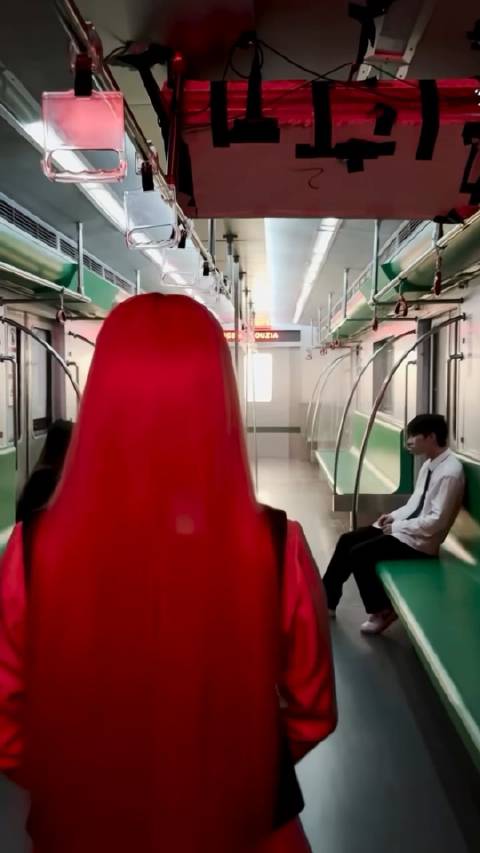 Faouzia宣布全新单曲《ICE》将在7月19日正式发行…|ICE_新浪新闻