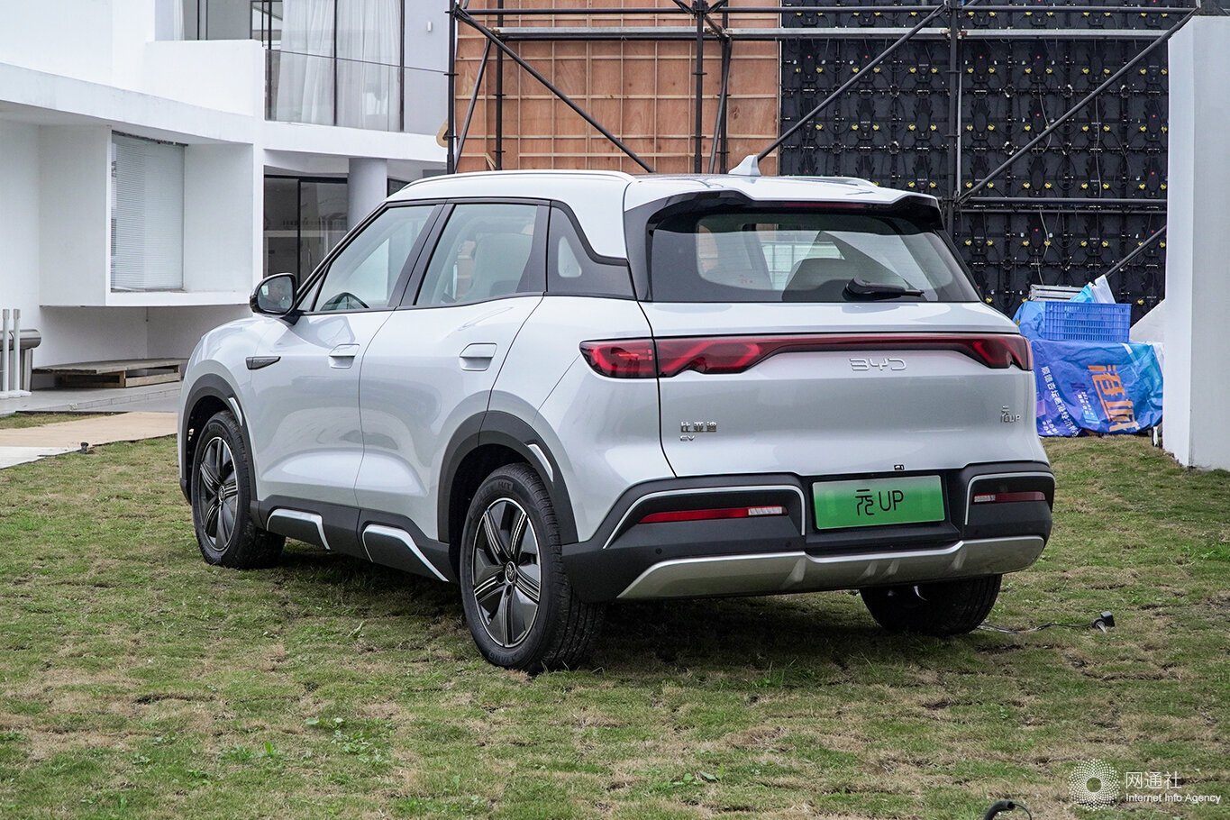 比亚迪元UP加推401KM活力版 售价9.98万元-新浪汽车