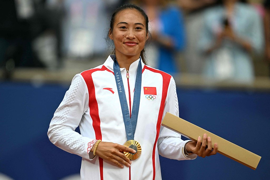 现场丨不谦虚了！郑钦文：我是Queen Wen，实至名归|郑钦文|奥运会|奥运_新浪新闻