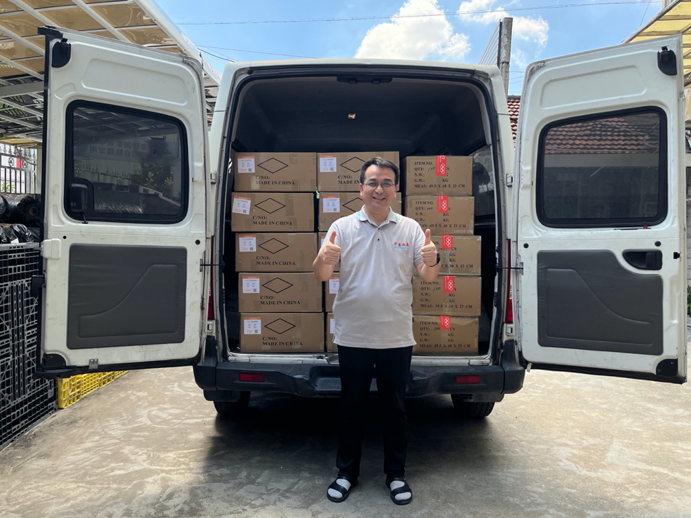 「奧運經濟」帶動消費熱！商家：醜魚拖鞋熱銷，發卡銷量翻倍 - 新浪香港