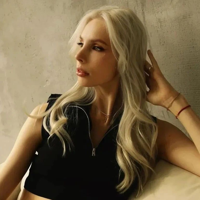 中国艺术体操夺金，俄美女外教火了|阿纳斯塔西娅|艺术体操|中国_新浪新闻