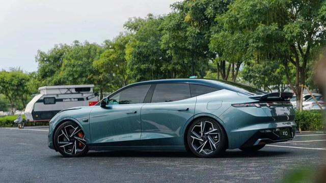 领克Z10预售21.58万元起 正面硬刚小米SU7?-新浪汽车