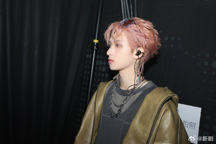 严浩翔说这段时间我真的很幸福，演唱会plog收到…|严浩翔|演唱会|浩翔_新浪新闻