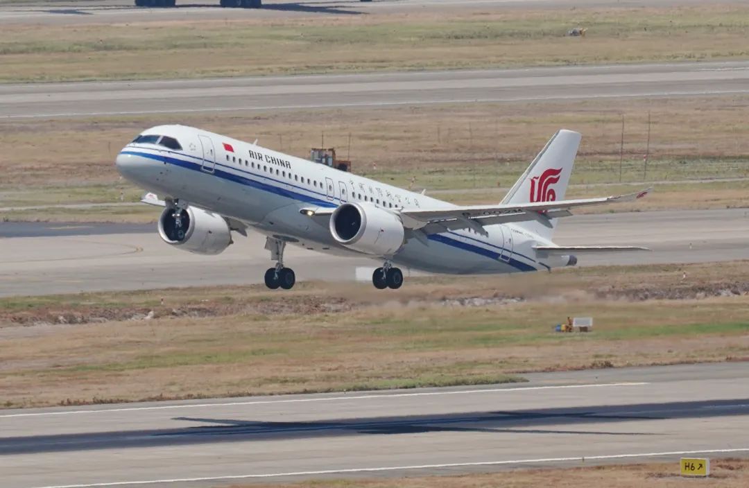 今晚，国航、南航接收首架C919！|C919_新浪财经_新浪网