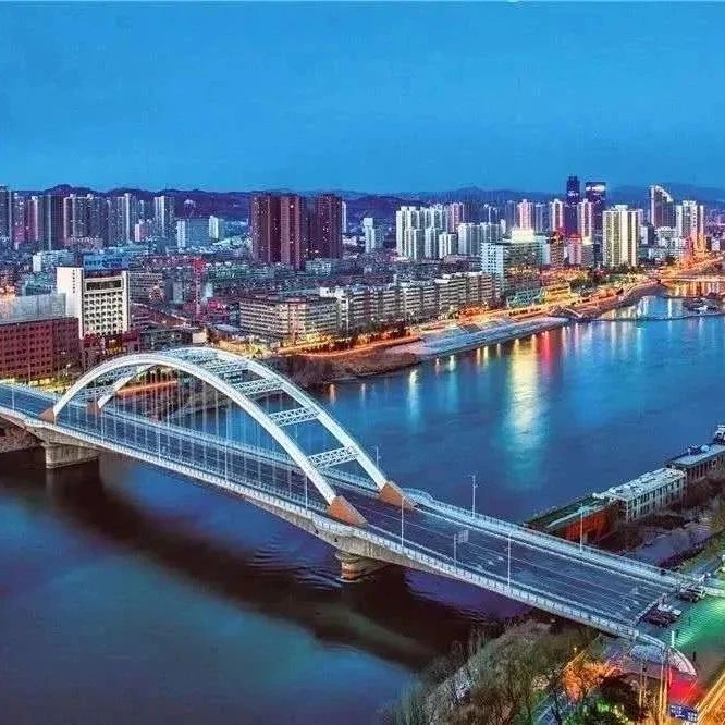 优化营商环境｜聚焦优化营商环境让企业准出准入更便捷！兰州精心打造“兰市快办”政务服务品牌|营商环境|兰市|兰州_新浪新闻