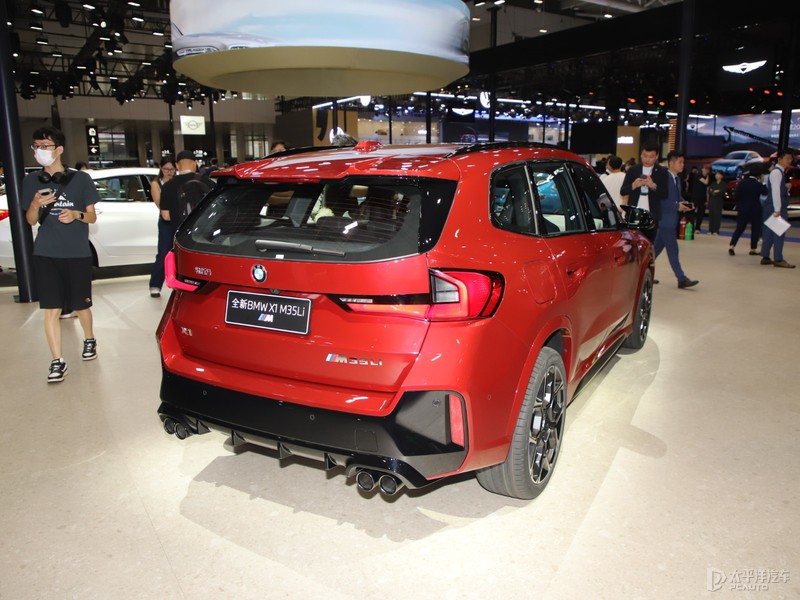 2024成都车展：国产宝马X1 M35Li 售40.99万元-新浪汽车