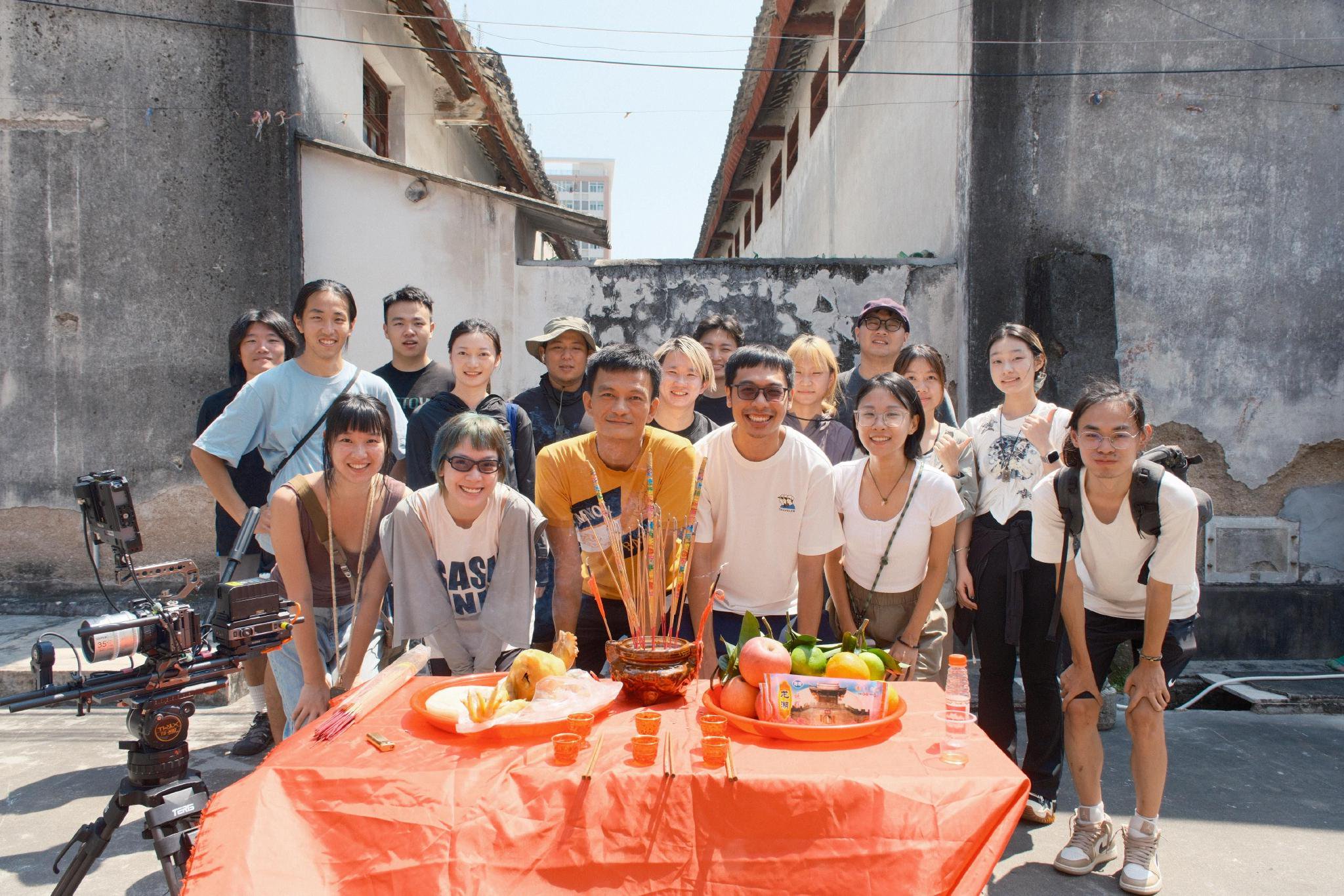 揭阳开机｜2024山海计划短片《骤雨》|国际电影节|陈志霖|戛纳国际电影节|电影海报|上海国际电影节_新浪娱乐_新浪新闻