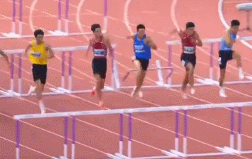 比巴黎还快0.17秒！徐卓一轻松第一：透露带伤出战夺冠意料之中|跨栏|巴黎_新浪新闻