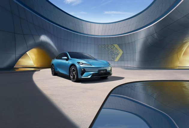 搭载华为乾崑智驾，深蓝L07上市，售价15.19万元起。-新浪汽车