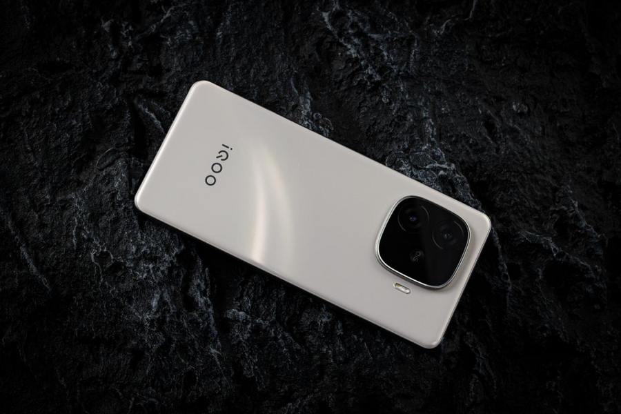 轻薄长续航的性能王者 iQOO Z9 Turbo+评测|vivo|移动手机设备|z9|新产品发布|电池_新浪新闻