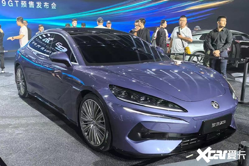 腾势赵长江：Z9三厢版11月上市！卖33.48-41.48万？-新浪汽车