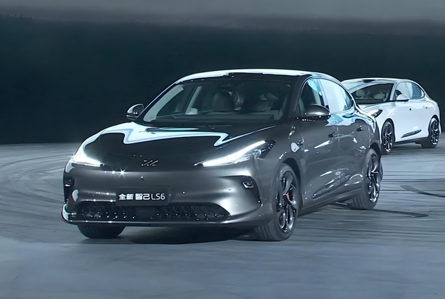 21.69万元起，智驾+原地掉头都有，全新智己LS6更强了？-新浪汽车