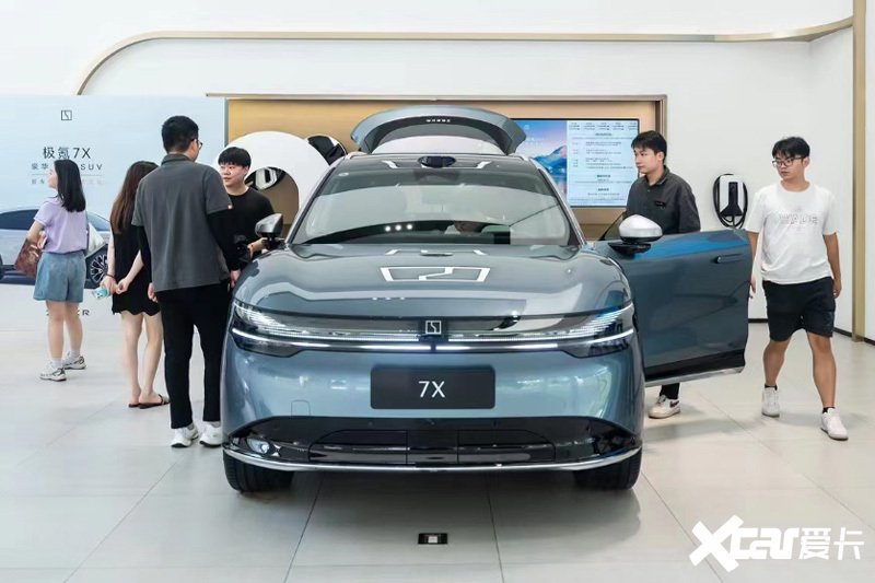 极氪1-9月销量大涨81% 7X火爆20天订单超5.8万-新浪汽车