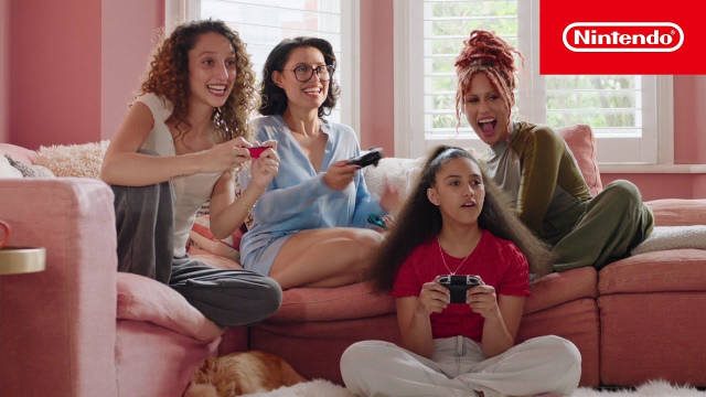 英国任天堂CM Raye and her sisters stay connected with Nintendo|英国|nintendo ...