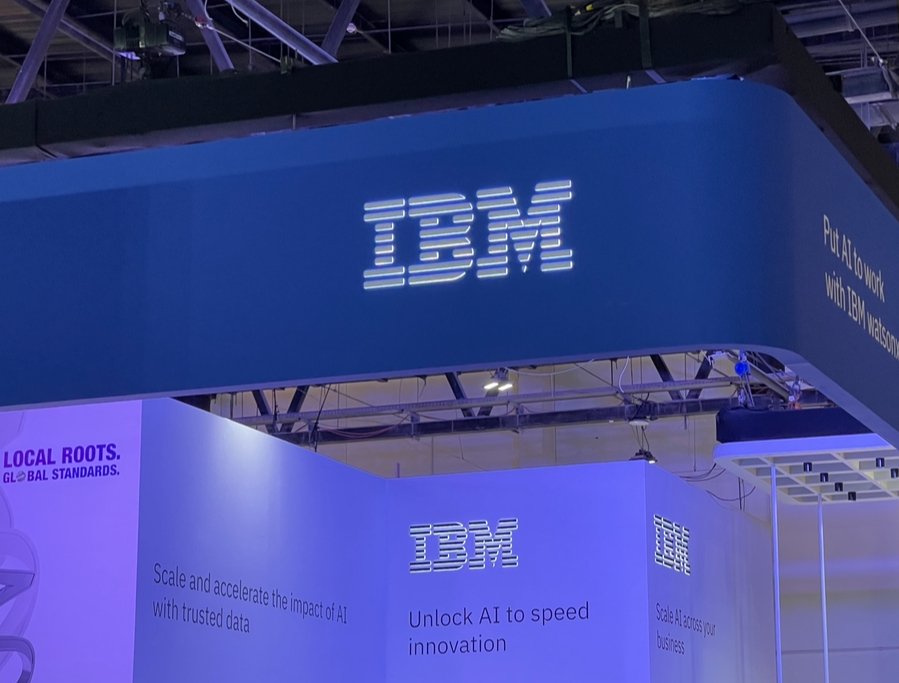 IBM发布新版企业AI大模型，中国开发者可通过开源社区获取|中国开发者|开源社区|模型_新浪新闻