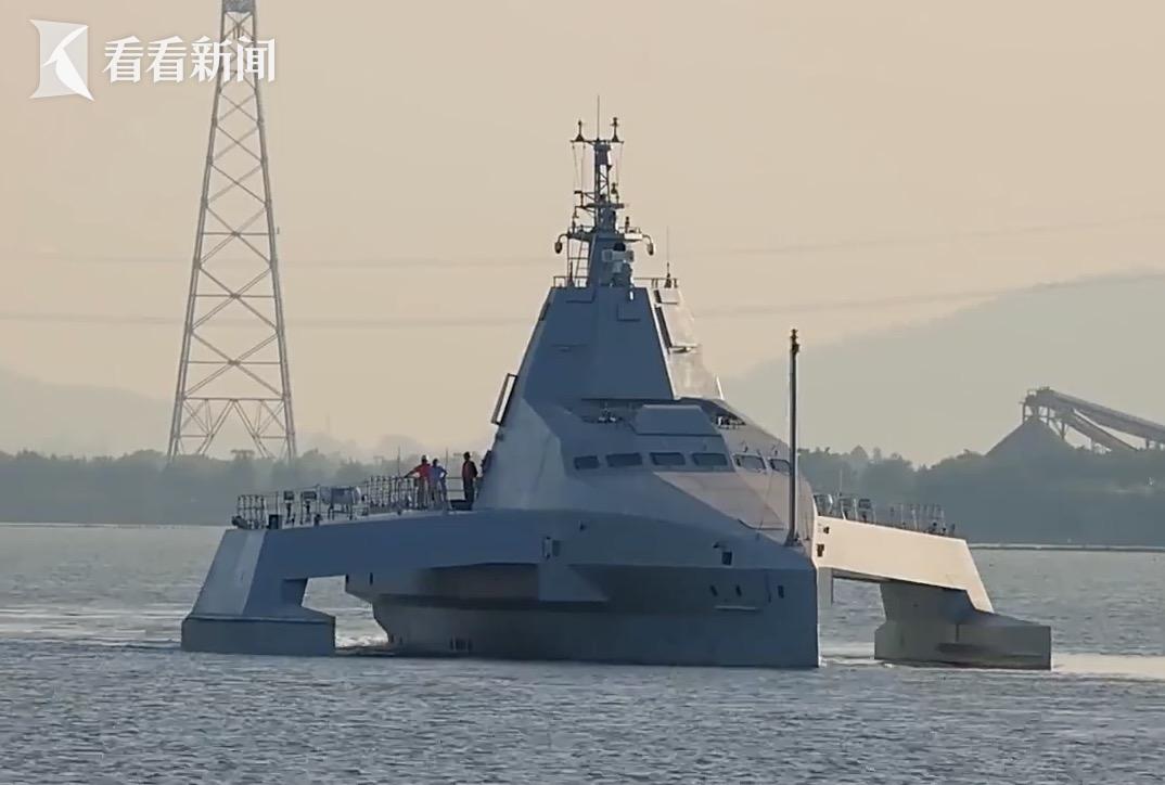 硬核！大型无人作战艇"虎鲸"全球首次公开亮相_新浪新闻