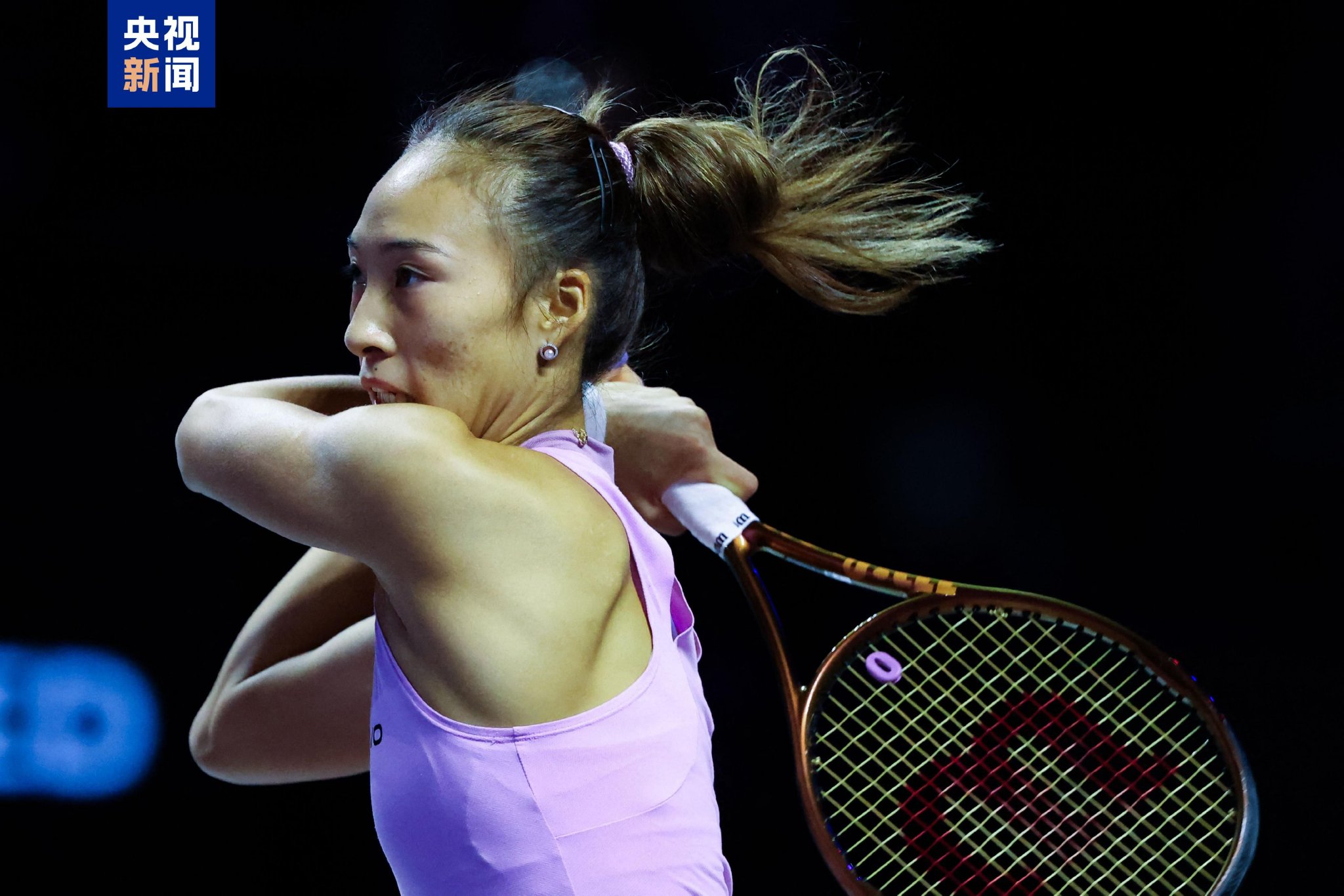 明年会更强！2024，郑钦文成为自己的“Queen Wen”|郑钦文|高芙|年终总决赛_新浪新闻