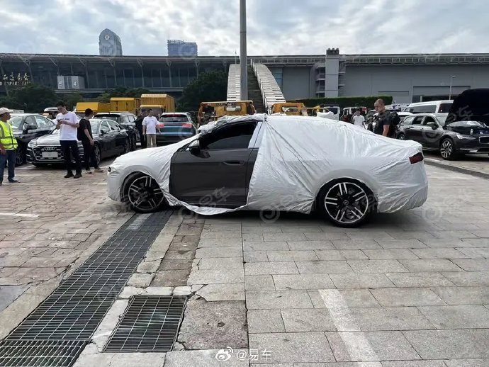 2024广州车展探馆：上汽奥迪A5L-新浪汽车