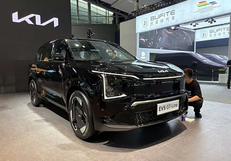 14.98万元起，2025款EV5家族上市，智能、舒适性升级-新浪汽车