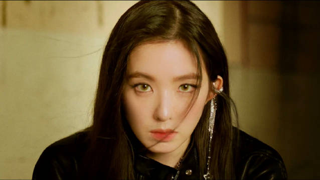 IRENE迷你1辑《Like A Flower》预告公开，将于北京时间11月26日下午5点发行_新浪新闻