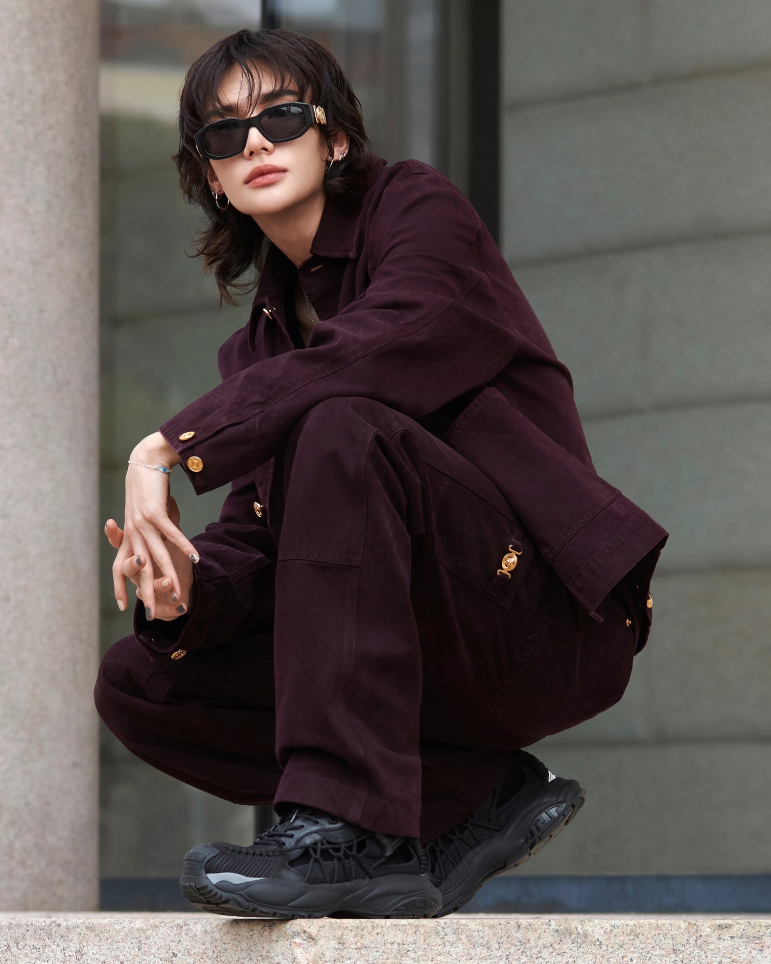 VERSACE | 黄铉辰倾情演绎VERSACE MERCURY系列|Versace|运动鞋_新浪新闻