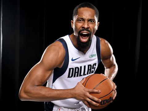 独行侠129-119战胜老鹰，赛后迎来三个好消息，3将打出好状态！|马绍尔|独行侠|老鹰_新浪新闻