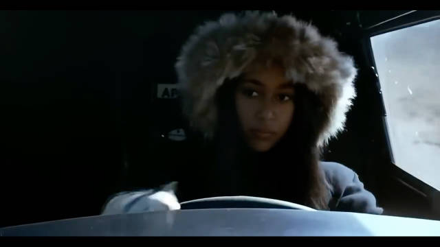 Kanye West最新发布《BOMB》MV！女儿小西北也出演了！|Kanye West|BOMB_新浪新闻