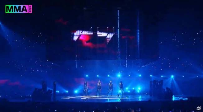 aespa闪耀登场，2024 MMA颁奖礼|aespa_新浪新闻