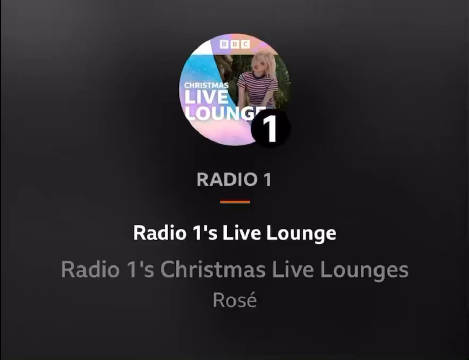 ROSÉ 于今日在 BBC Radio 1 Live Lounges 带来 Wham! 经典曲目 翻唱演绎|ROSÉ|Live|BBC_新浪新闻