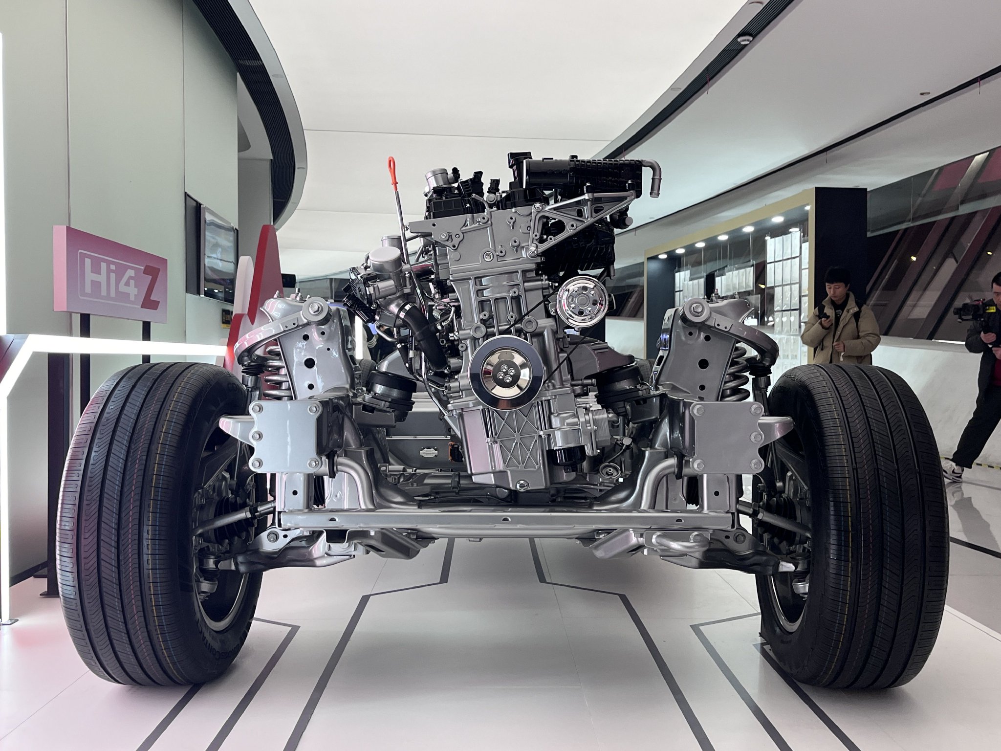 坦克500 Hi4-Z开启预售 预售价37.98万元-新浪汽车