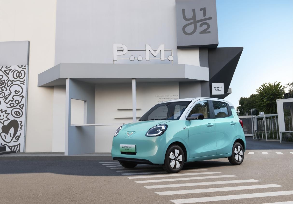 宏光MINIEV四门版开启预定 至高可享10000元-新浪汽车