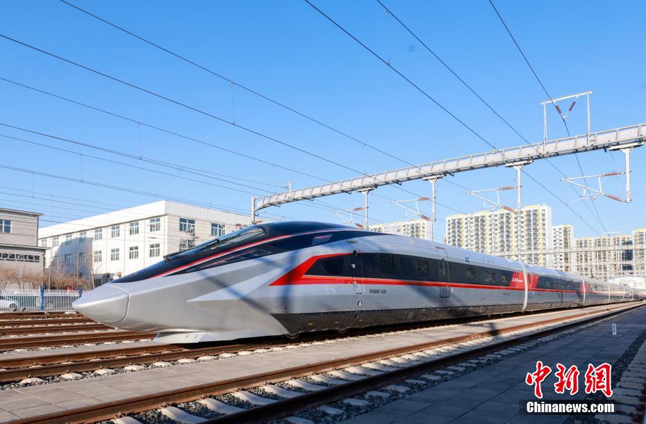 近距离实探CR450动车组-新浪汽车