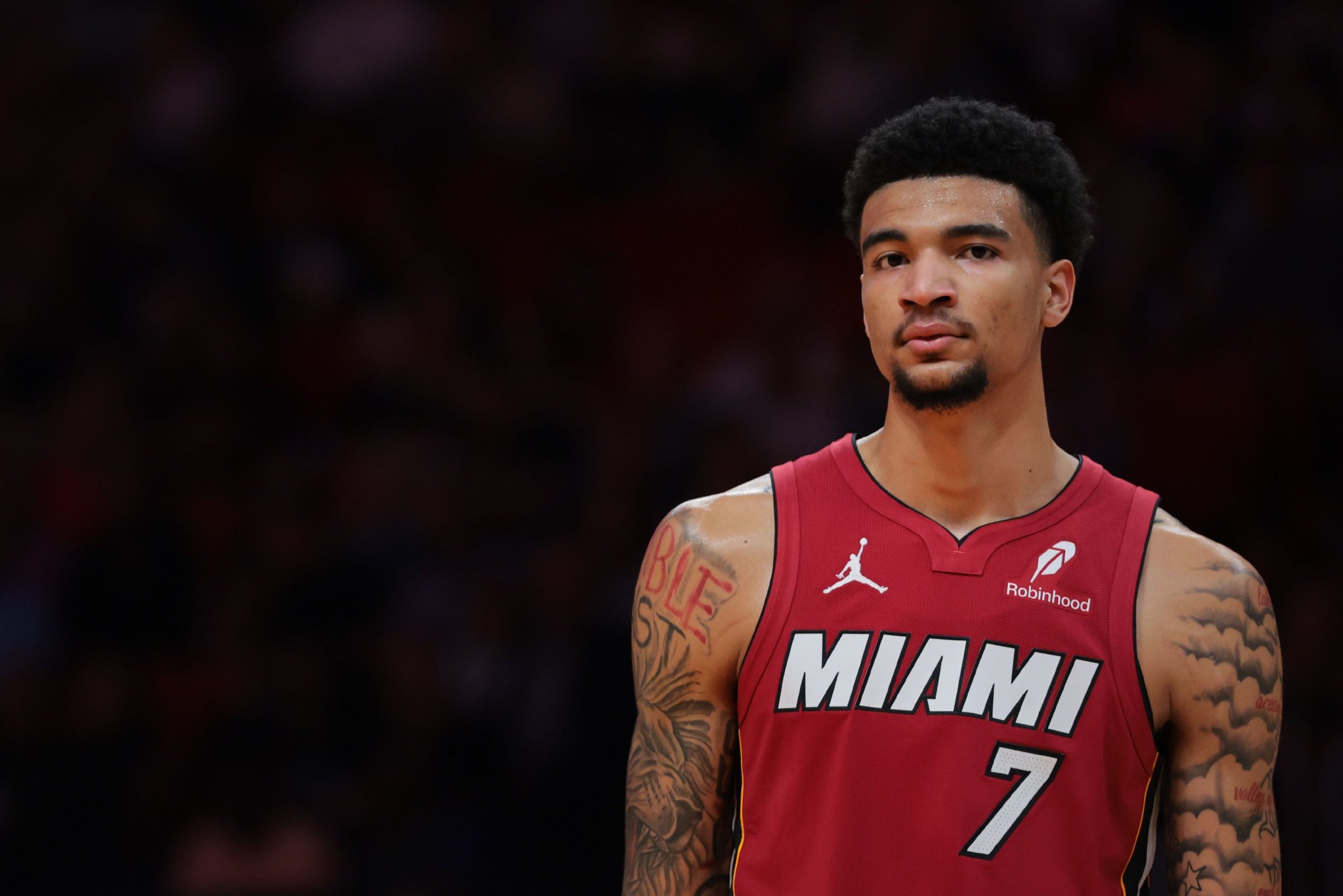 韦尔谈生涯首次首发：一直在等待这个机会 但我更渴望胜利|热火|开拓者_新浪新闻