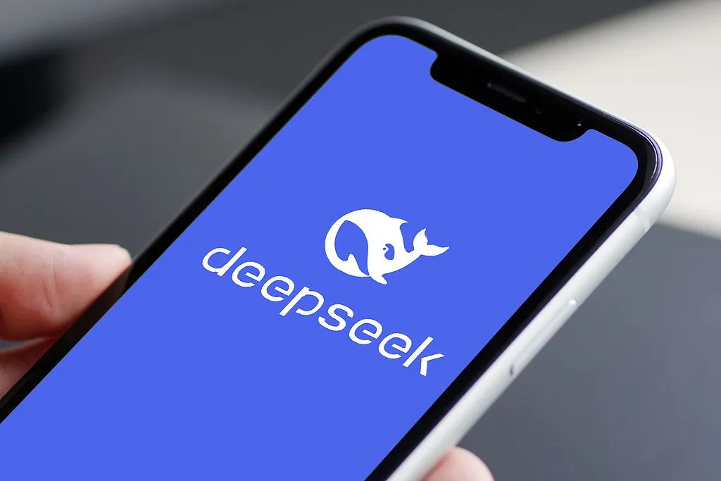 DeepSeek大火，中企巨头纷纷出手|AI_新浪财经_新浪网