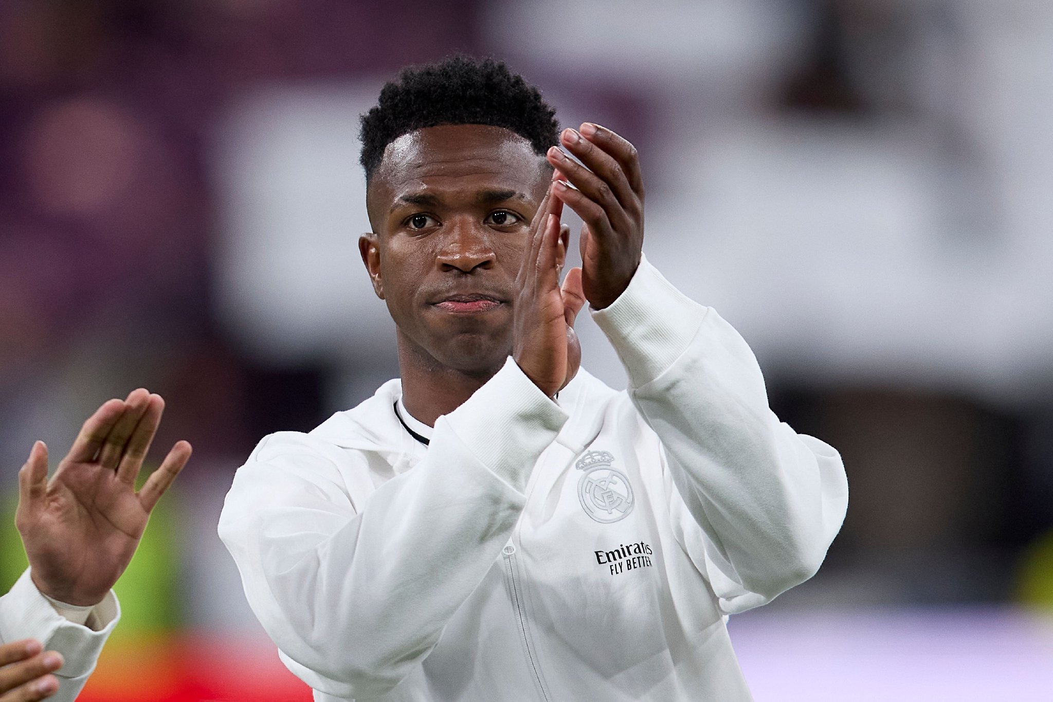 2亿镑卖不卖24岁维尼修斯解约金10亿欧，现身价2亿&合同剩两年|维尼修斯|皇马_新浪新闻