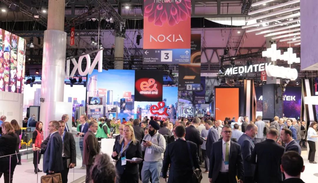 MWC25 | “5G-A+AI”引爆未来，“中国军团”强势领跑|AI|终端|无人机_新浪科技_新浪网