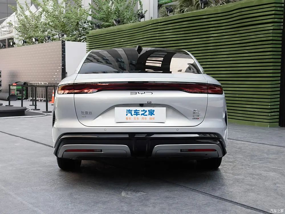 比亚迪汉L EV预售27万起！0-100km/h加速2.7秒，最高车速305km/h！|比亚迪汉_新浪财经_新浪网