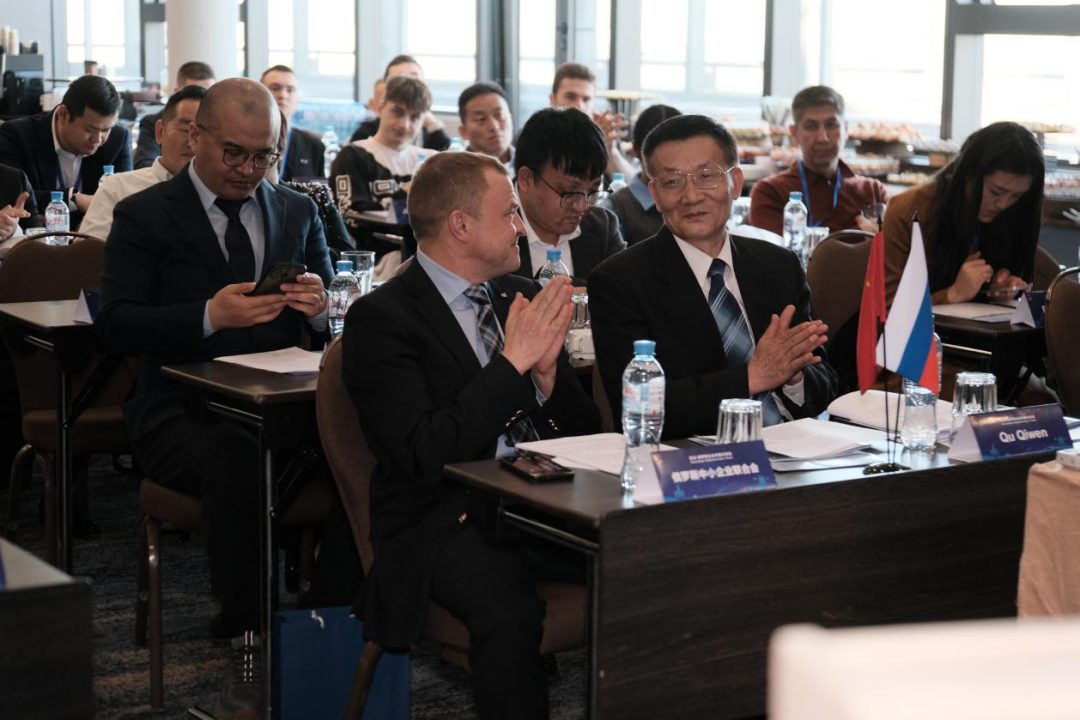 武漢「抱團出海」開新局：一月內四支團組率隊出海，全力打好外貿「突圍戰」 - 新浪香港