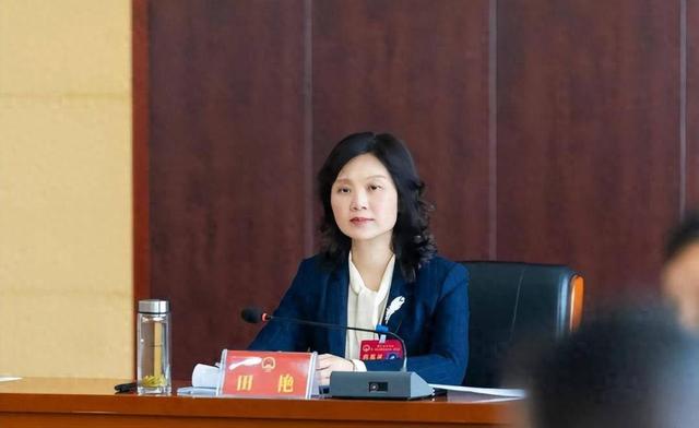 贵州一女局长被免职，此前任上被查！田艳新浪财经新浪网