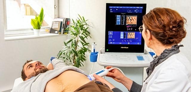 无创、快速的肝脏瞬时弹性成像技术：两种产品FibroScan与FibroTouch有何区别|肝病|指南|临床|患者|检测_手机新浪网