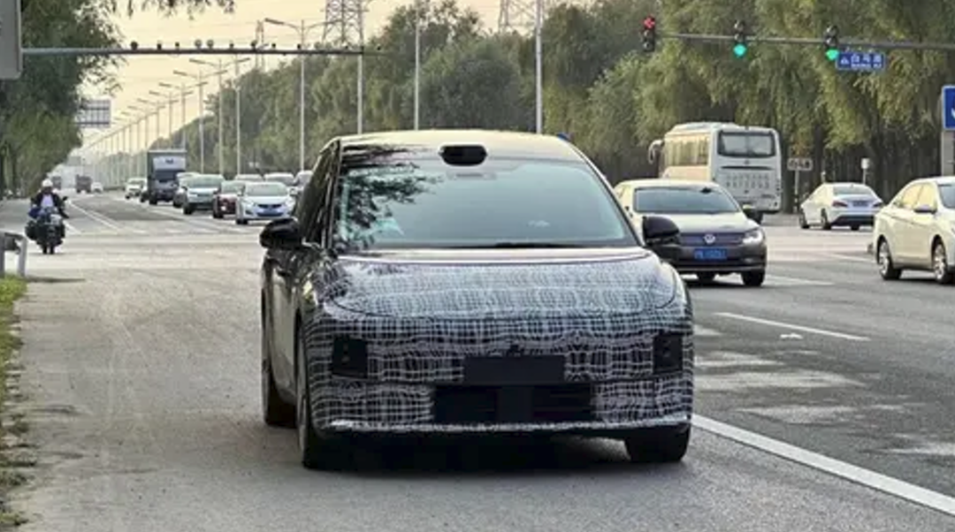 理想i6纯电SUV谍照曝光，有望9月发布-新浪汽车