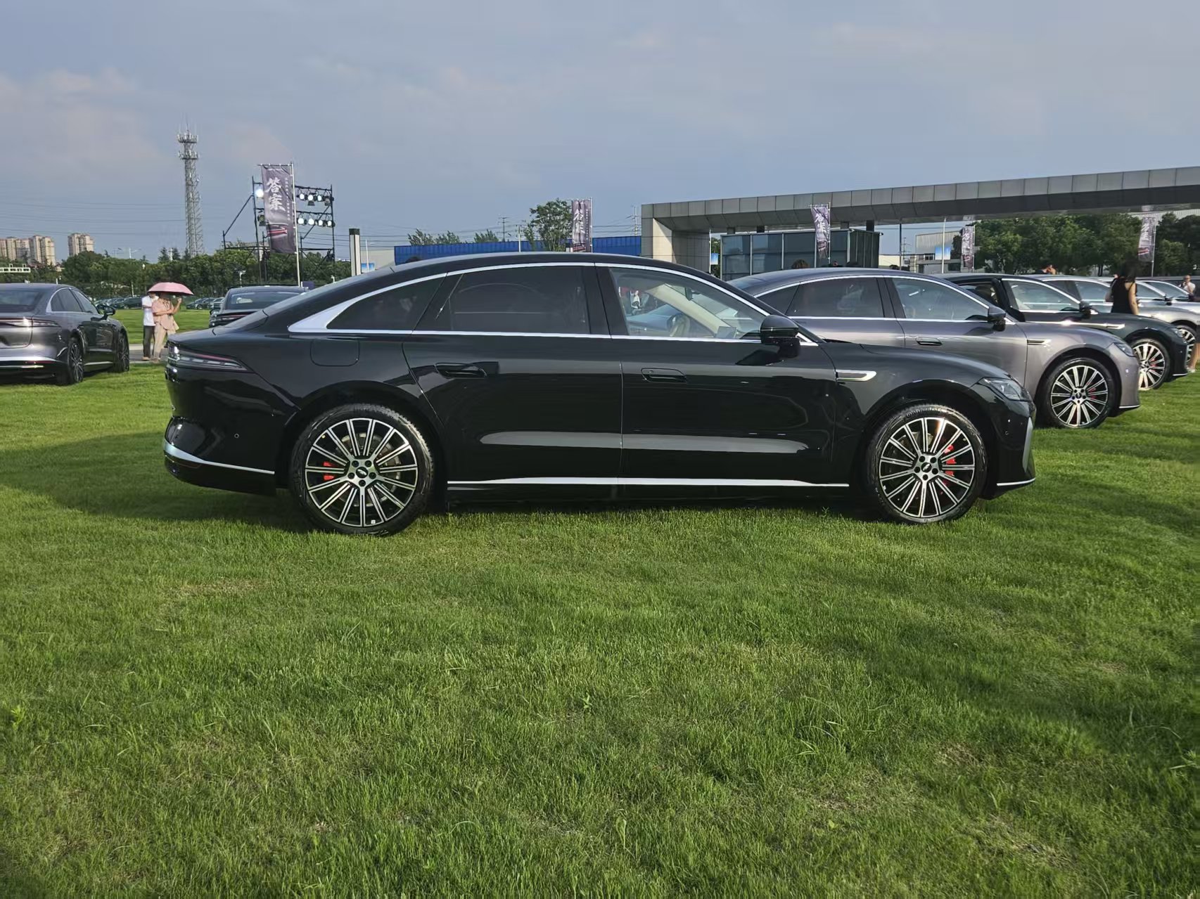 奇瑞风云A9L预售价15.99万起，搭载CDM 6.0系统-新浪汽车