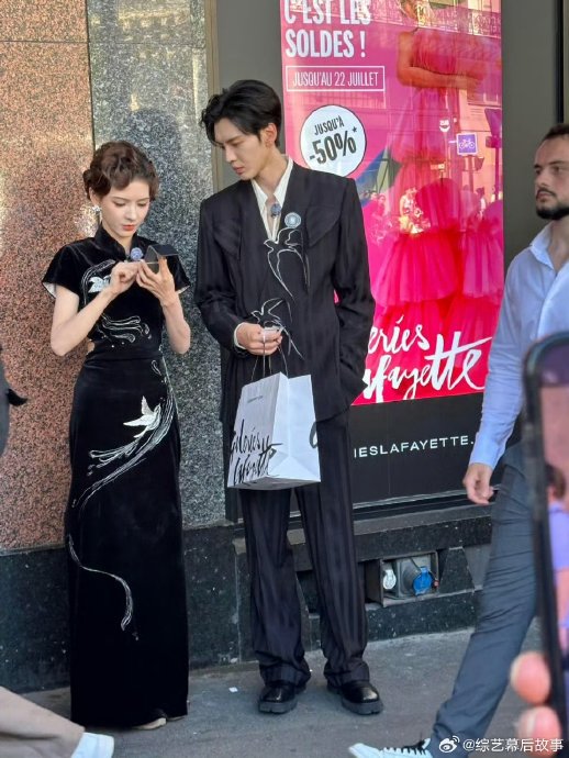 毕雯珺张予曦巴黎综艺录制收官，《巴黎合伙人》夏日上线万众期待|张予曦|巴黎合伙人|毕雯珺_新浪新闻