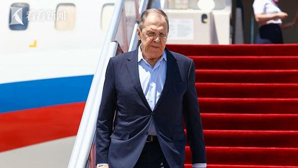 离开朝鲜，直飞中国！俄罗斯外长拉夫罗夫抵华
